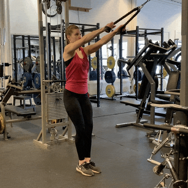 Hög kabelrodd med rep - Styrkelabbet